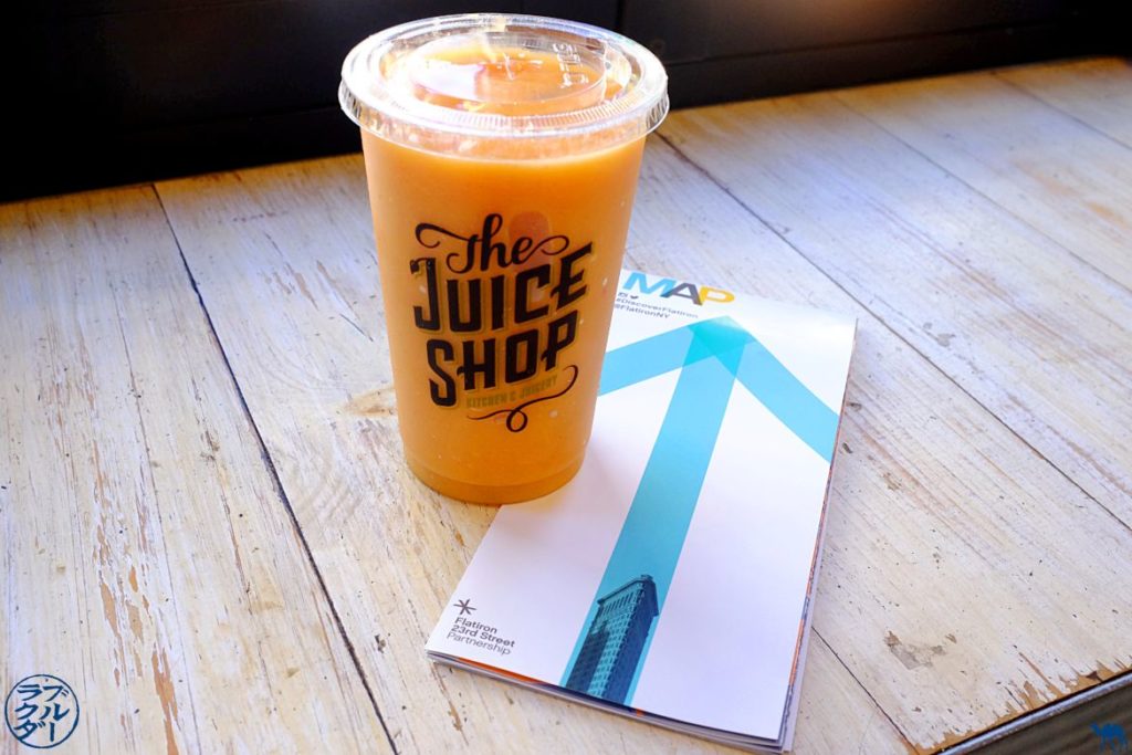 Sélection de Bars à Jus de fruits à NewYork - Le Chameau Bleu